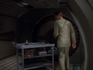 Odo as a cart - Let's Watch Star Trek